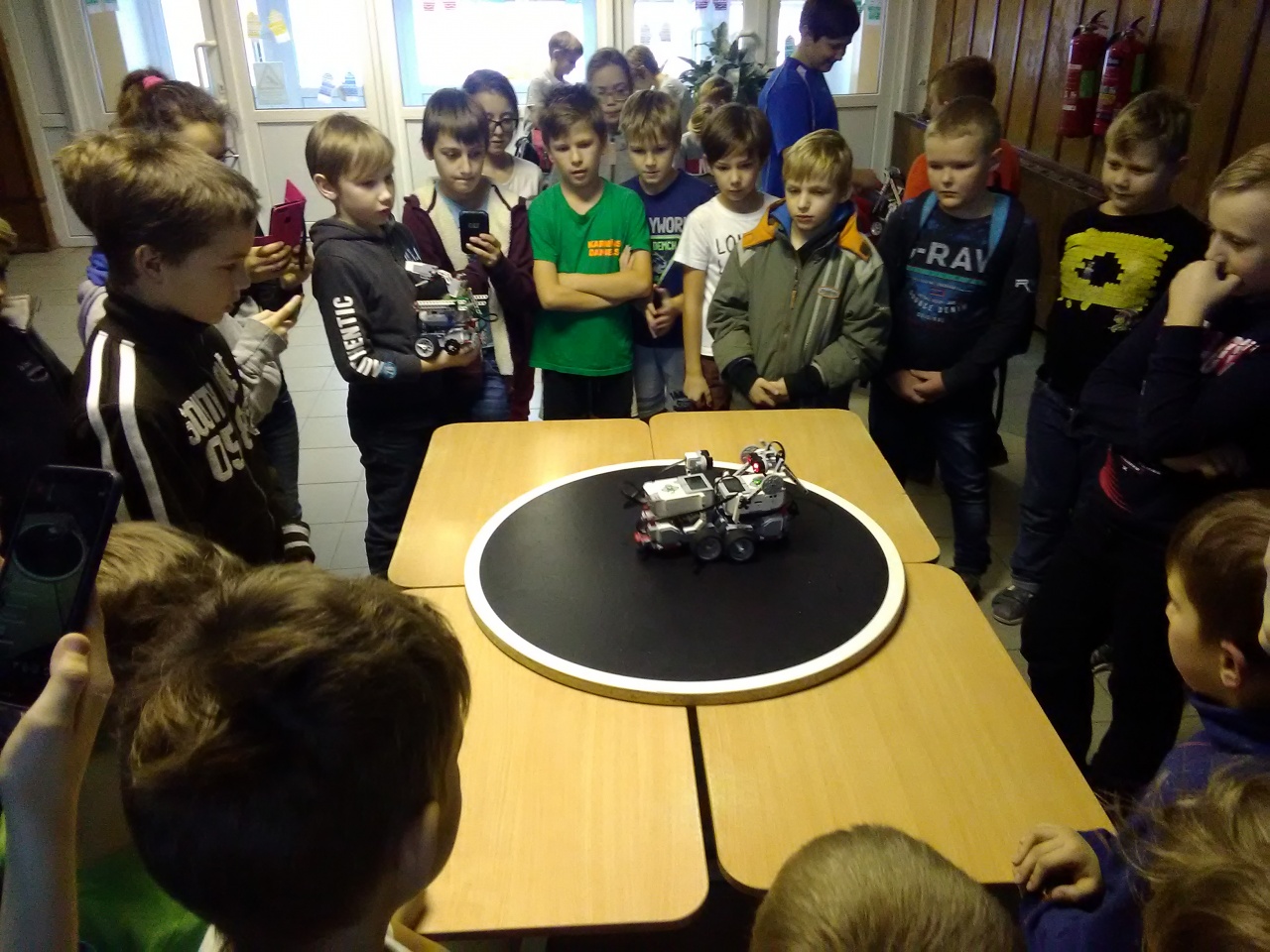 LEGO ROBOTIKAS pirmais posms veiksmīgi aizvadīts | AUSV AUSV